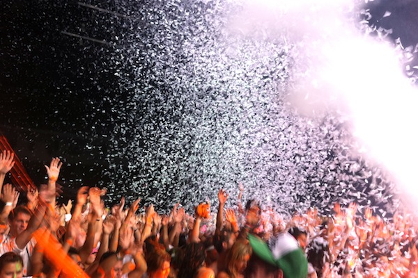 Buzz Alert: Dayglow Paint Party – S E A T T L E I T E