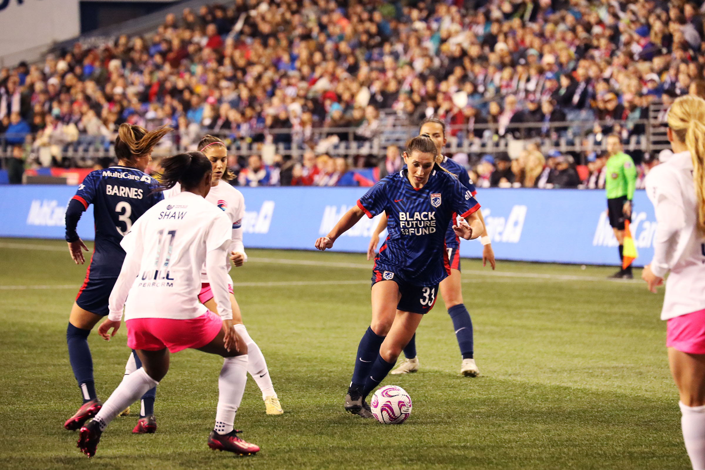 OL Reign Brings Energy in Home Opener – S E A T T L E I T E