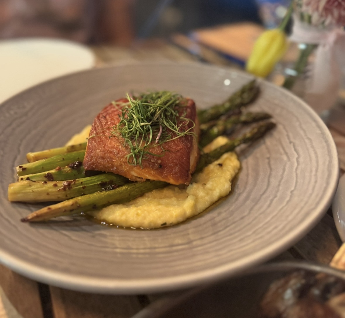 Must-Visit Restaurant This Summer: Water’s Table – S E A T T L E I T E